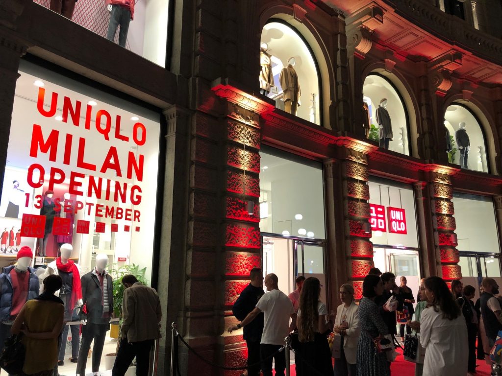 The first Uniqlo Italian store opens in Milan in Cordusio Square | F&M ...